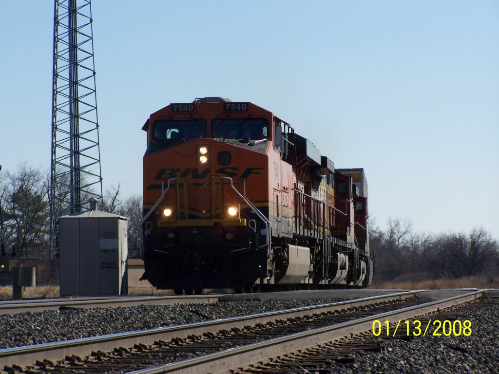 BNSF ES44DC 7540
